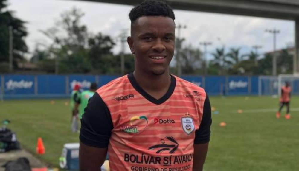 L.A. Firpo oficializó su segundo fichaje extranjero - Diario El Mundo