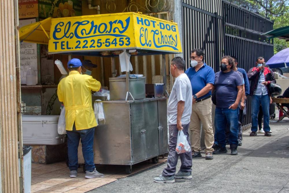 La inflación golpea a los chorys y suben a $1.10 - Diario El Mundo