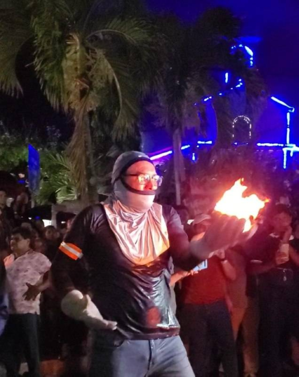 Nejapa celebra centenario de las tradicionales Bolas de Fuego - Diario El Mundo