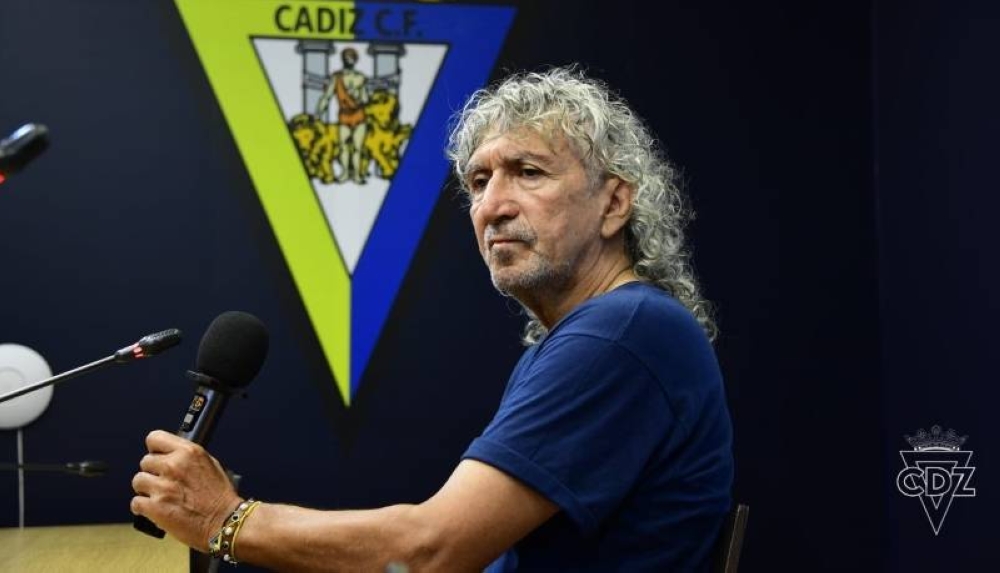 “Mágico” González: “Sacar los tres puntos ante el Barca sería el ...