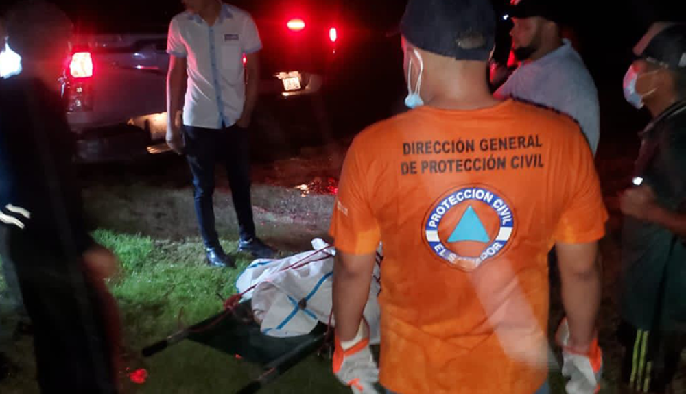 Recuperan cuerpo de anciano arrastrado por río en Ahuachapán - Diario ...