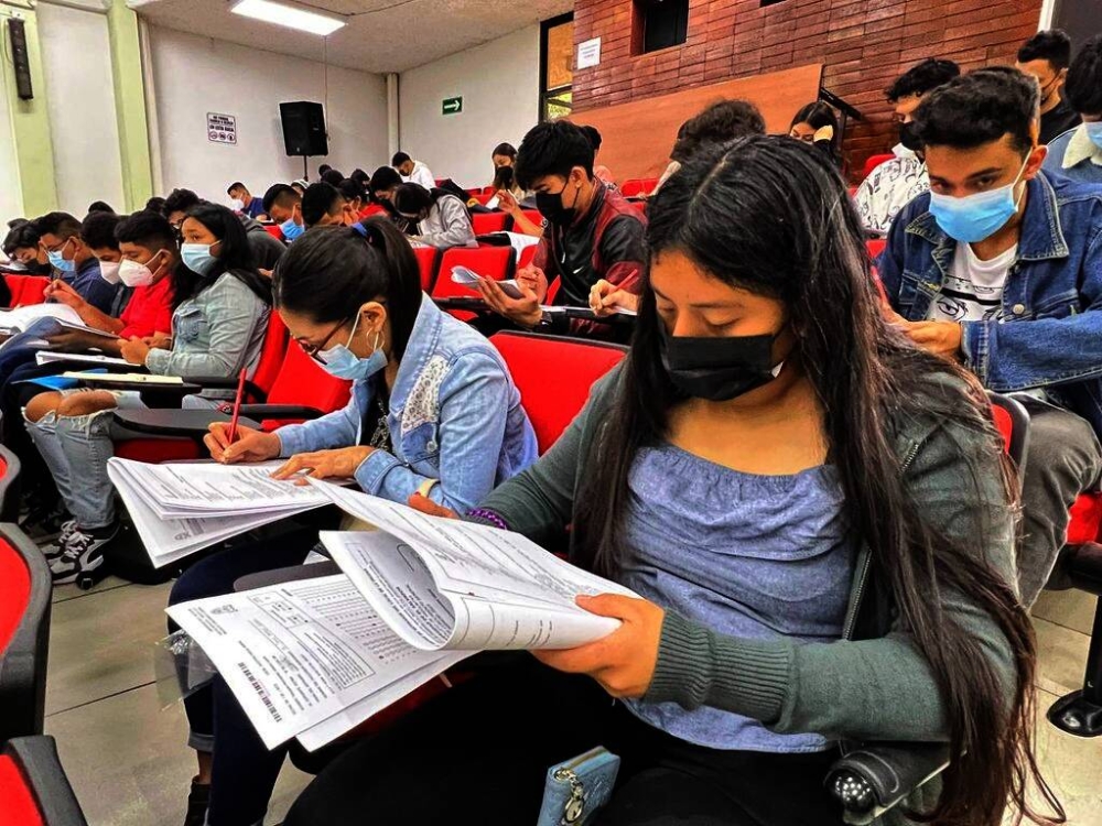 UES realiza evaluaciones de nuevo ingreso - Diario El Mundo