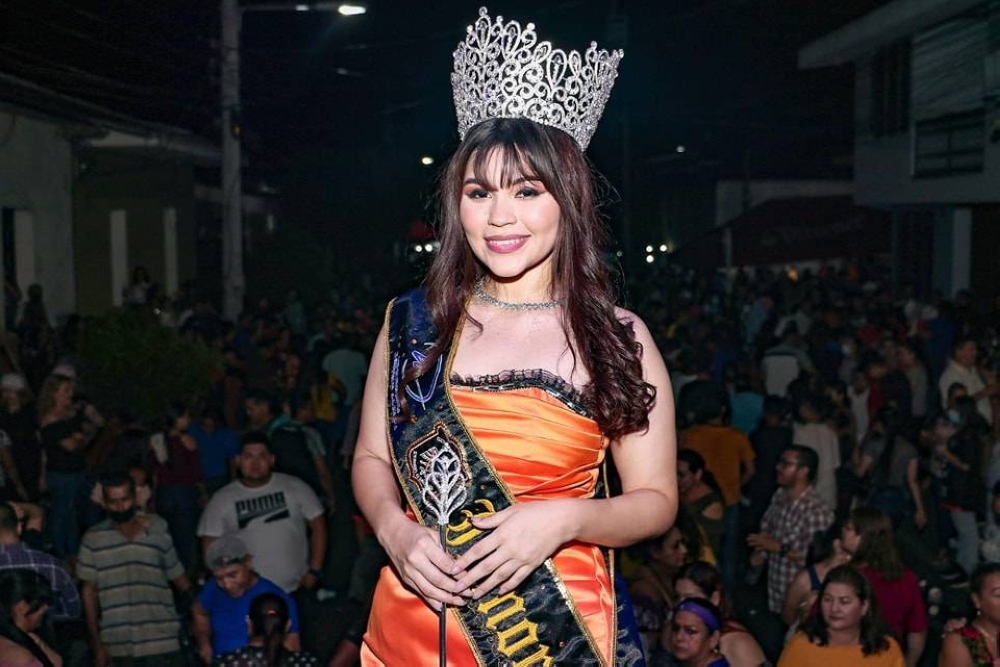 Nayadeth Liseth Hernández es la reina del sexagésimo tercer Carnaval de San Miguel - Diario El Mundo