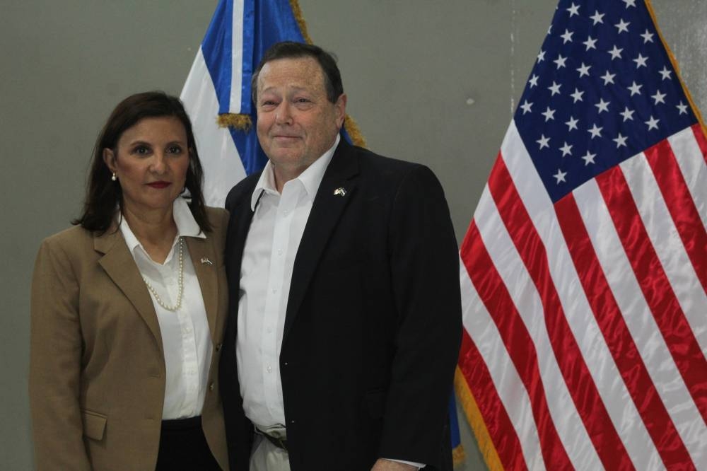 Embajador de EE.UU.: “Mi compromiso es trabajar muy de cerca y ...