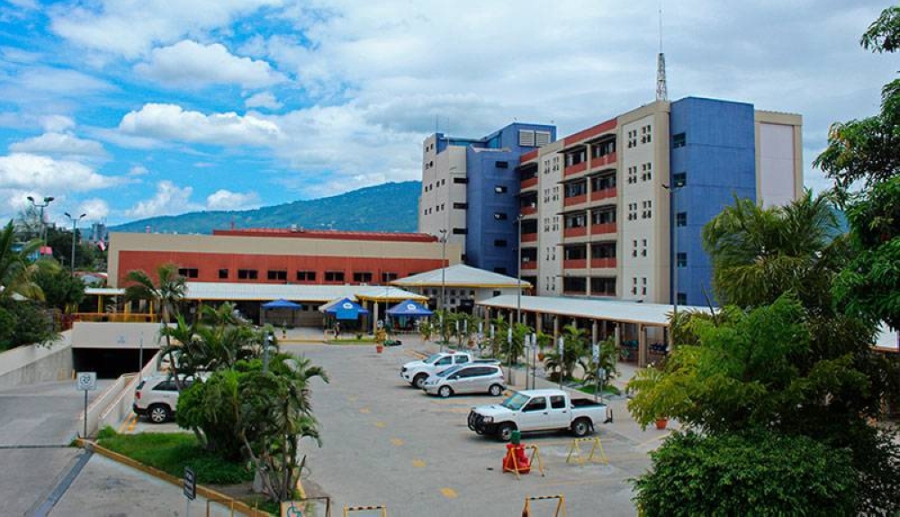 Directora del ISSS afirma que no hay desabastecimiento de medicinas - Diario El Mundo