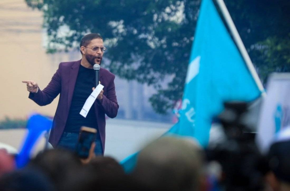 Jorge Castro se inscribe como candidato por Santa Ana Oeste hacia ...