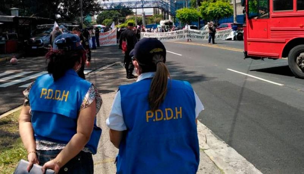 Piden retiro voluntario para PDDH: darían $1,460 por año trabajado ...