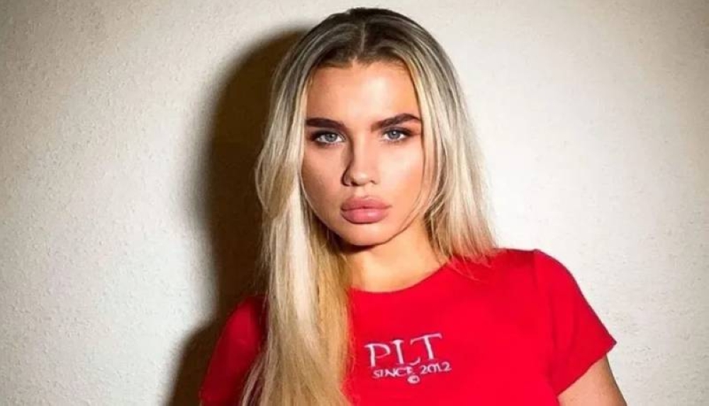 Boxeadora muestra al público partes íntimas tras ganar un combate en ...