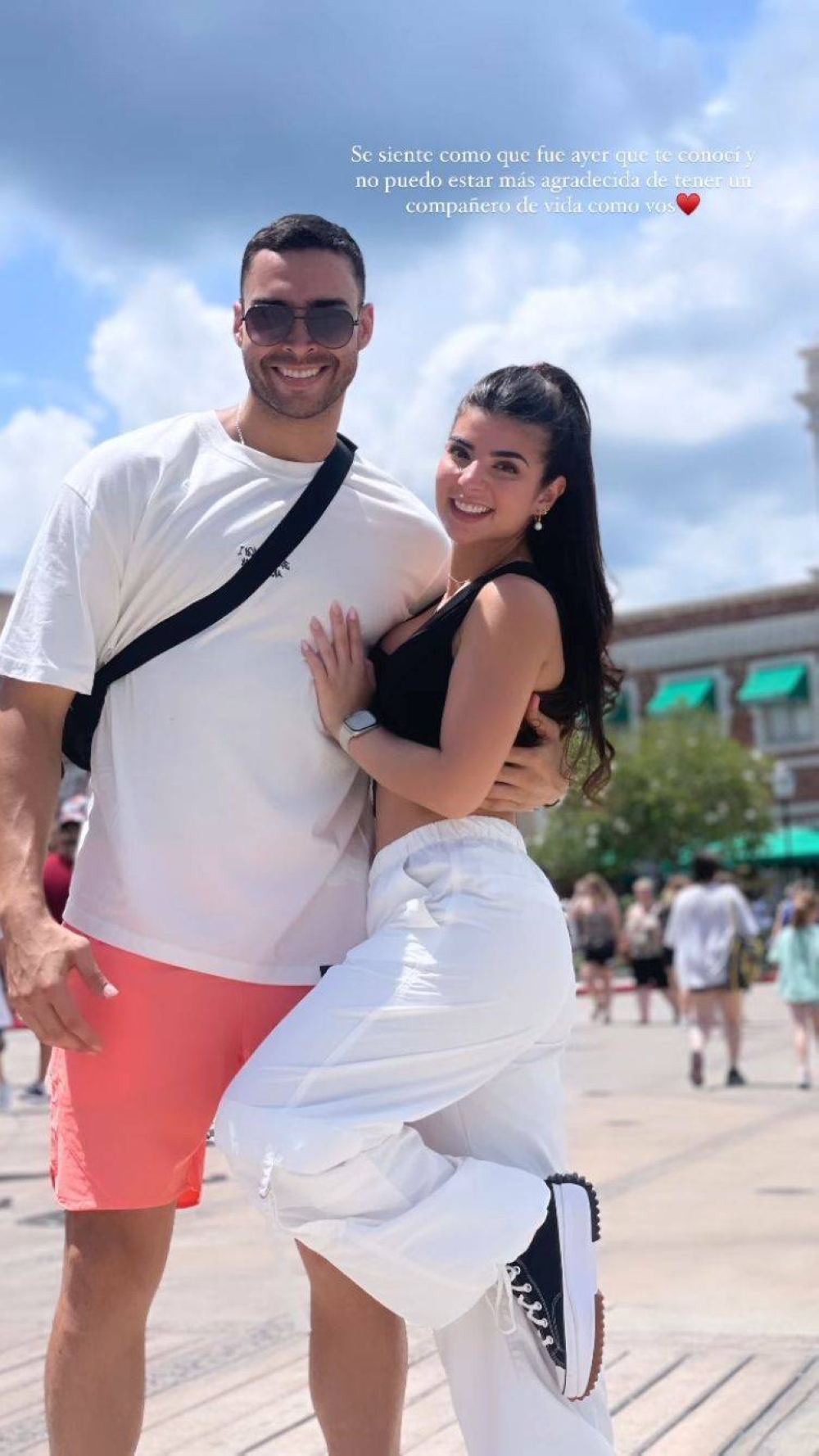 "Agradecida de tener un compañero de vida como vos", Adriana Hasbún celebra cuatro años con ...